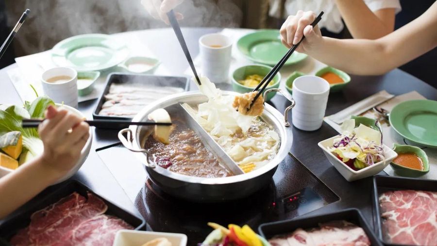 Hot pot etiquette: How to eat like a pro