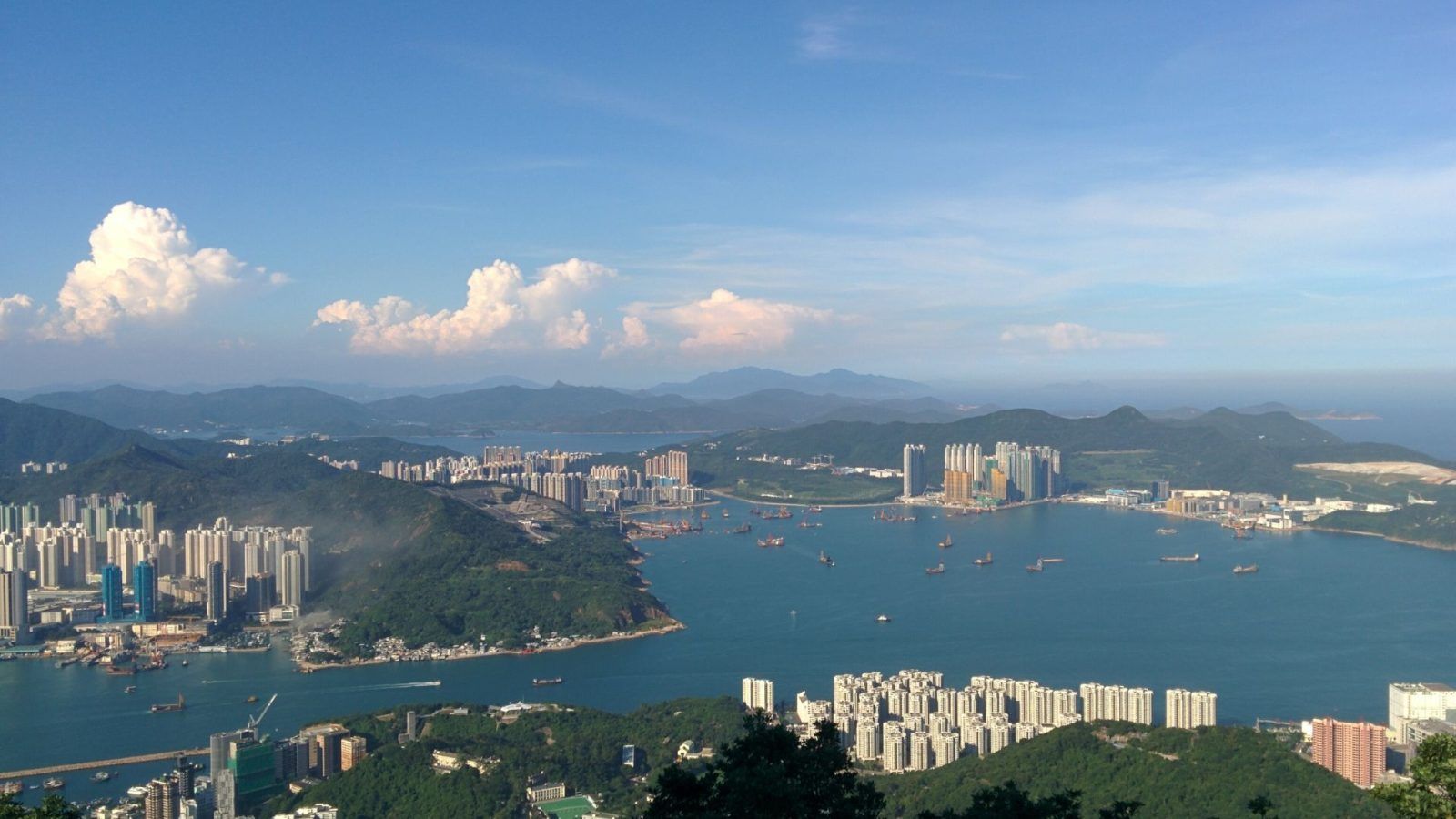 Tseung Kwan O gets a marine viaduct with a cycle track