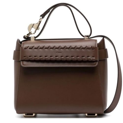Chic and casual side bags for women that will glam up your everyday look