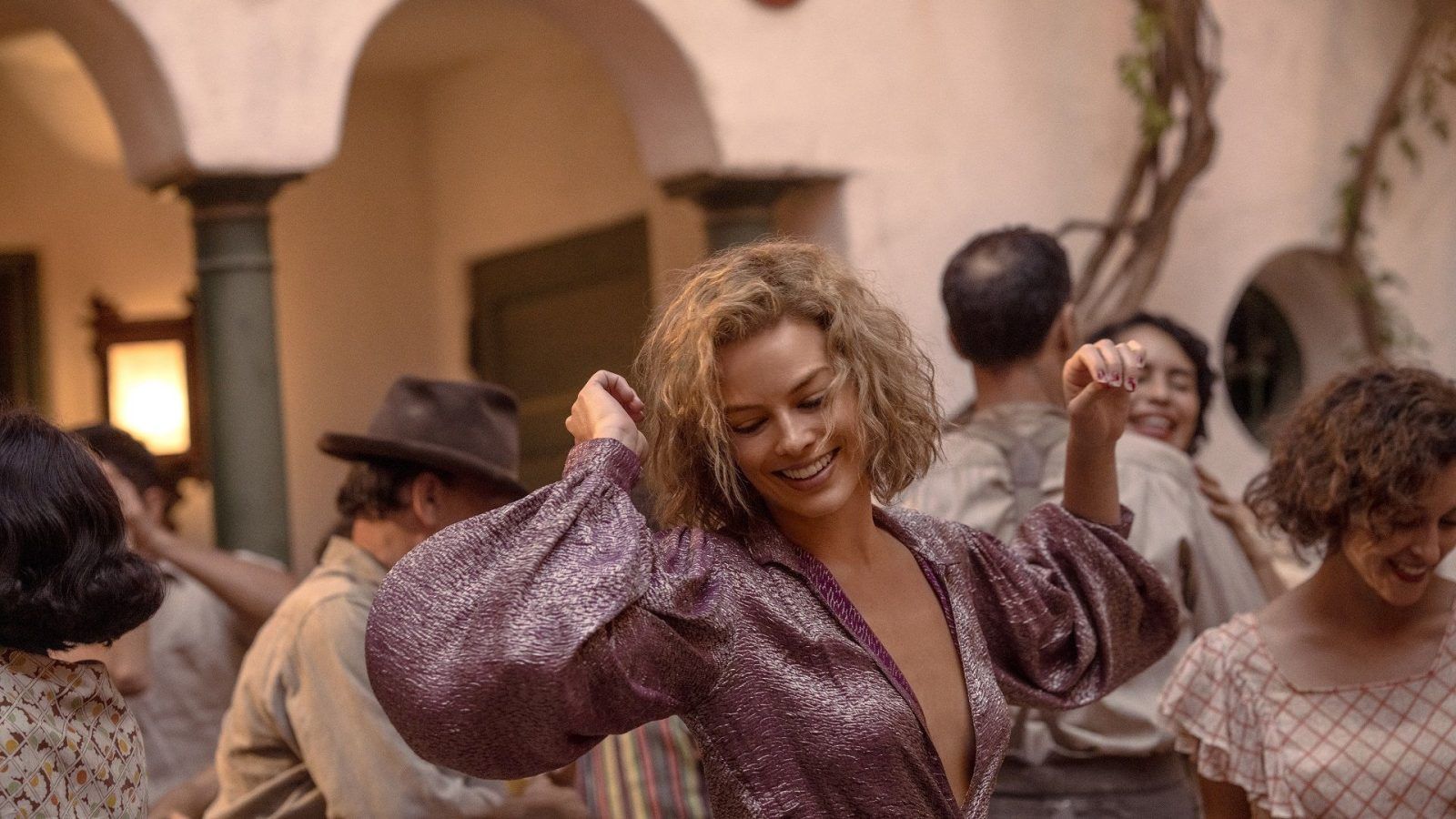 ‘Babylon’ review: Margot Robbie starrer gets thumbs down