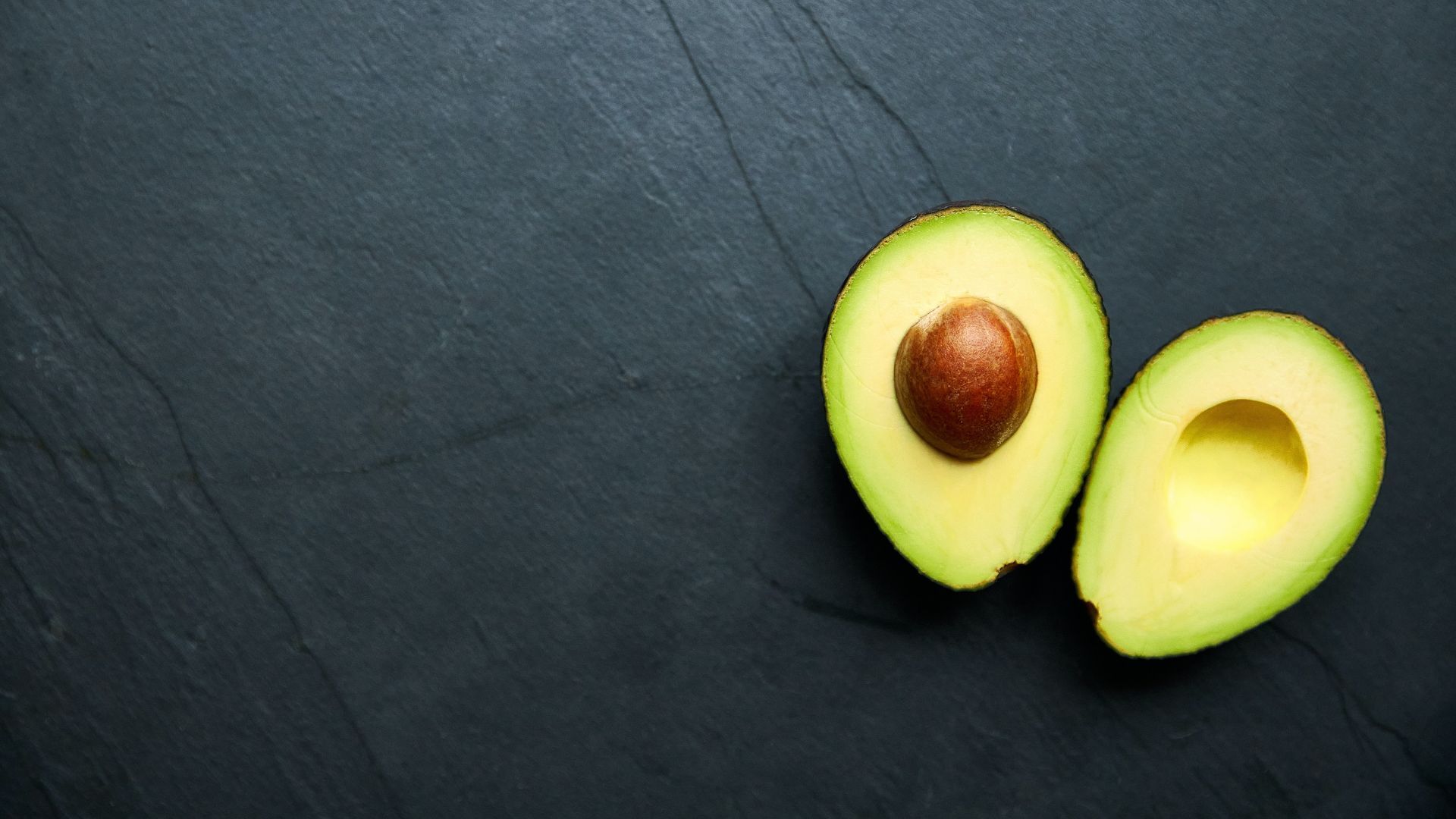 Know how to choose a perfect avocado
