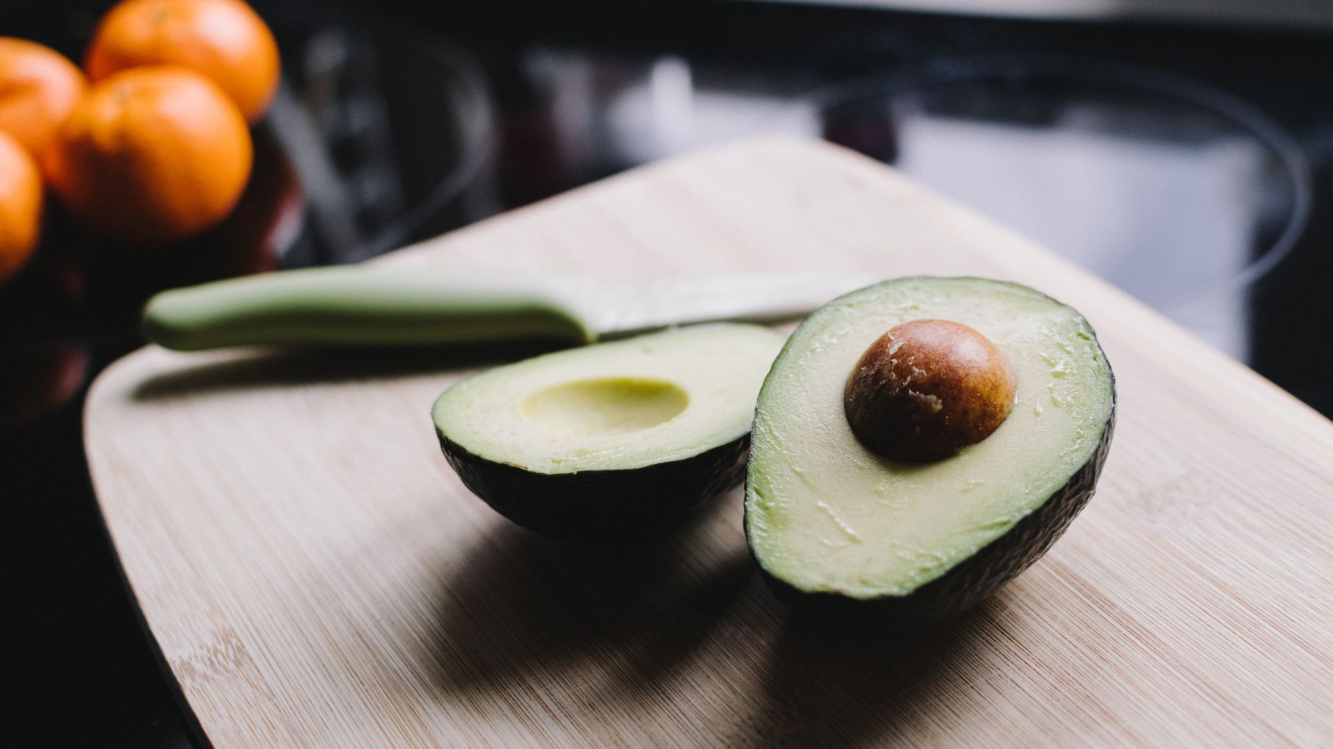 Know how to choose a perfect avocado