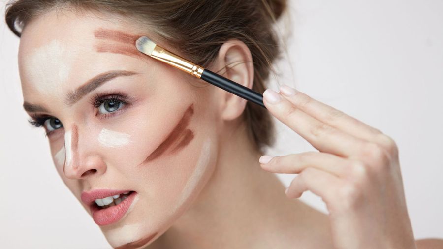 Bronzer Vs. Contour: Here's what you to know to ace the makeup game