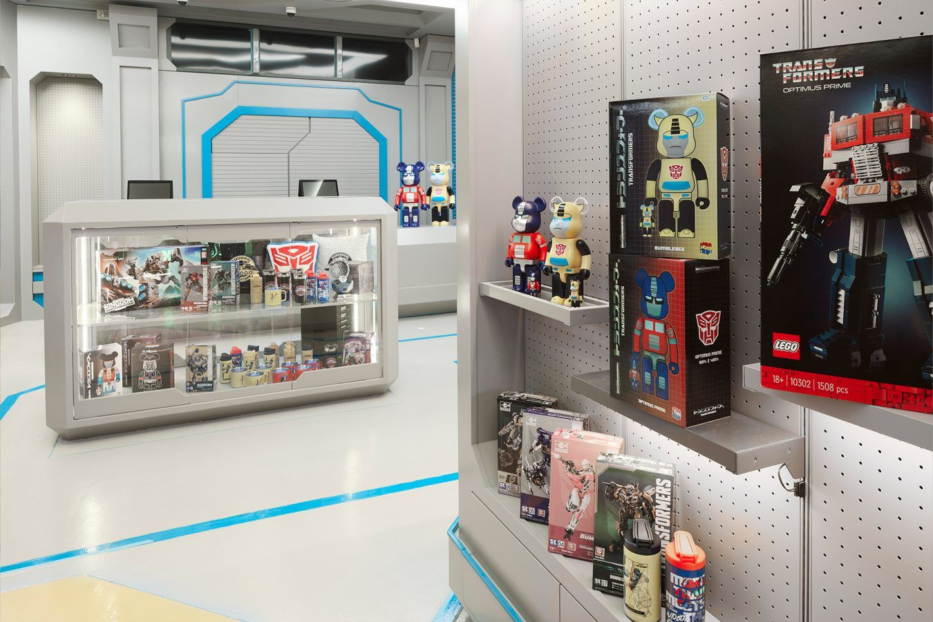 World's First Transformers Restaurant Opens in Hong Kong