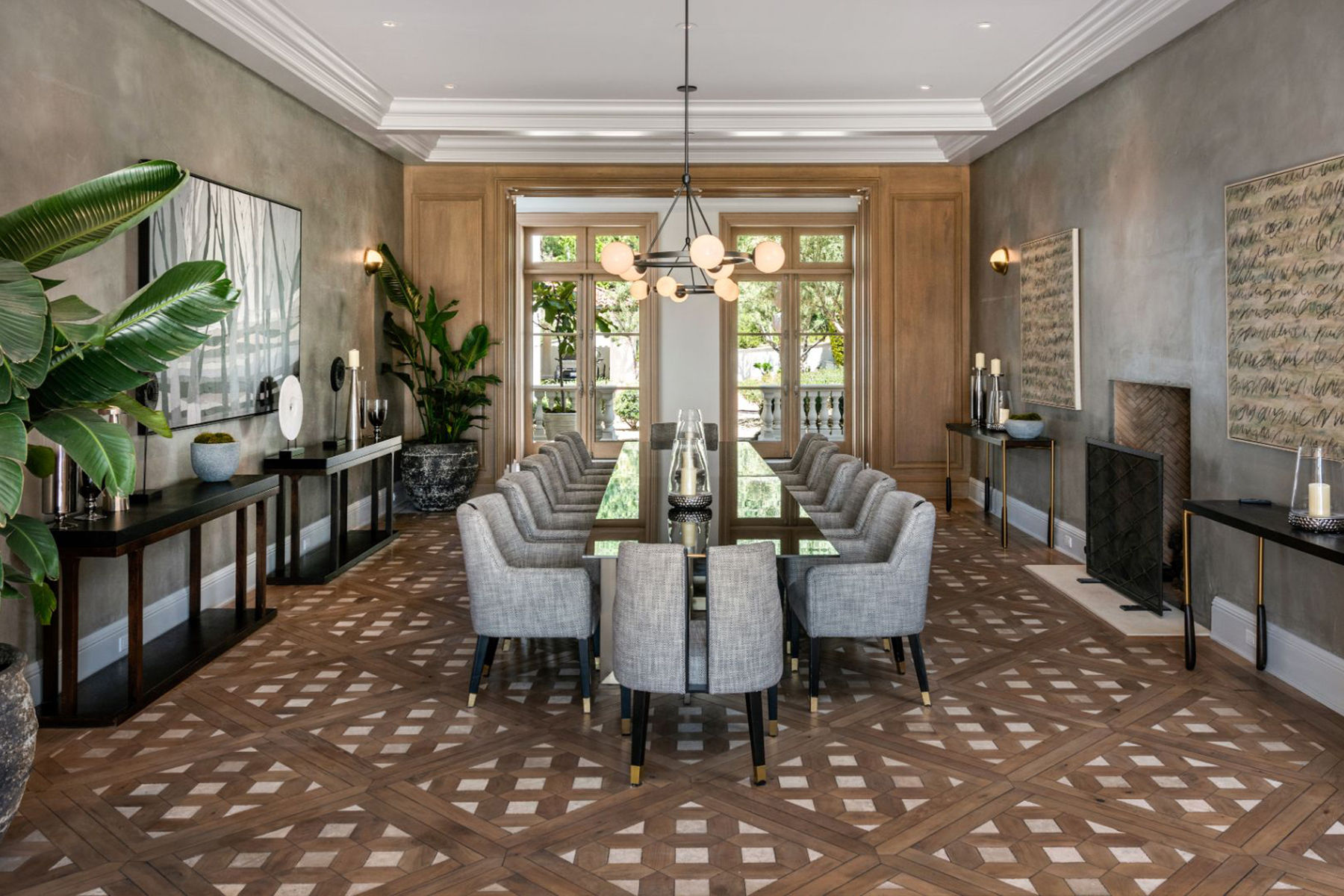 Drake is selling his Beverly Hills mansion for $88 million USD