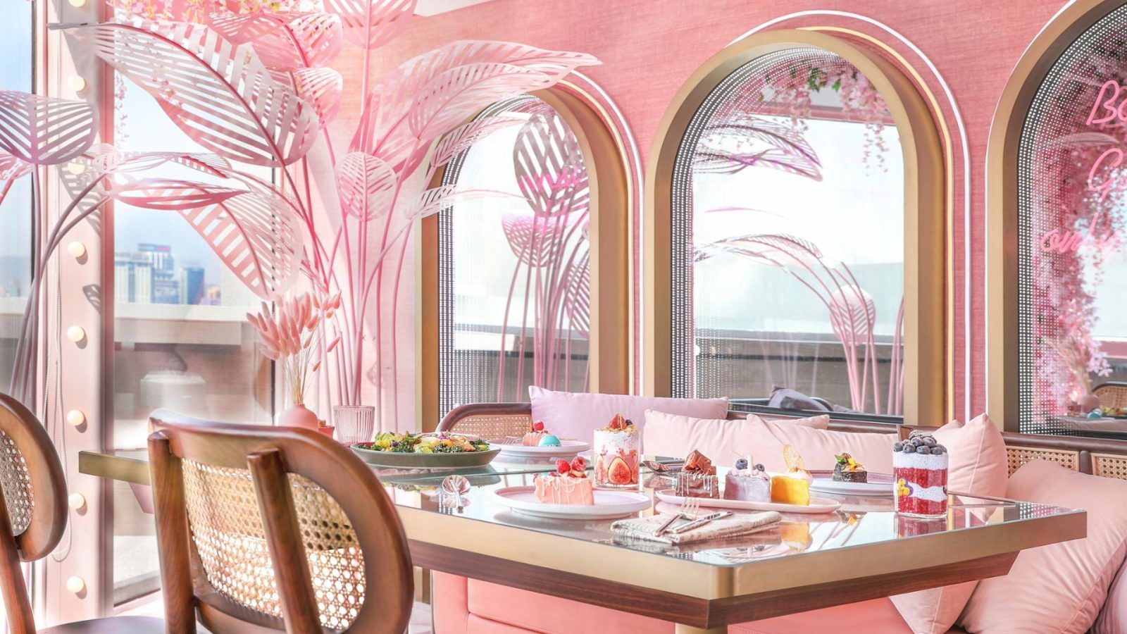 8 pink photo spots in Hong Kong to live out your Barbie dreams