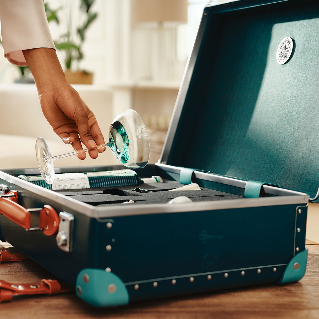 No.3 Gin & Globe-Trotter Release £1,800 GBP Martini Case