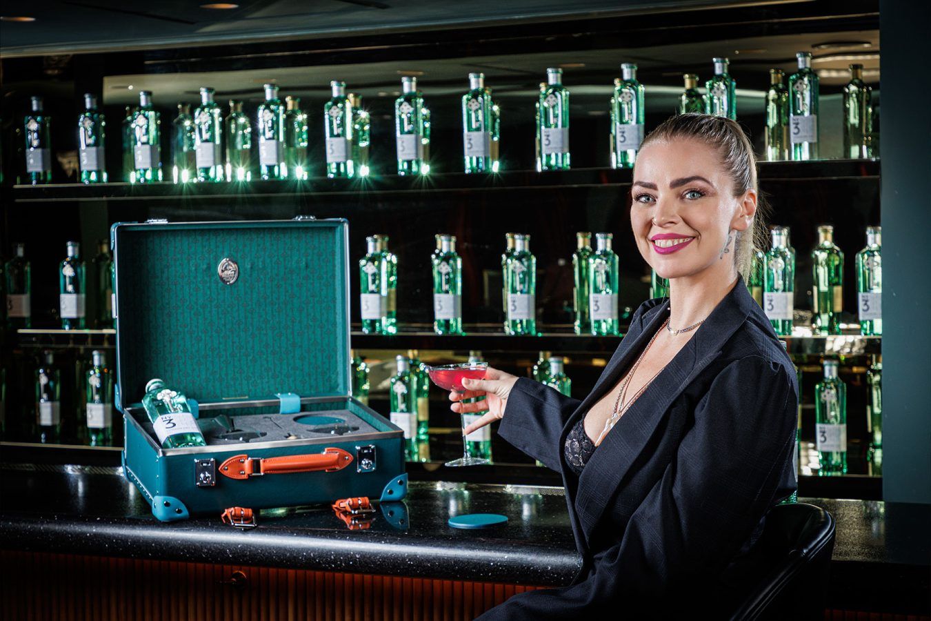 No.3 Gin & Globe-Trotter Release £1,800 GBP Martini Case