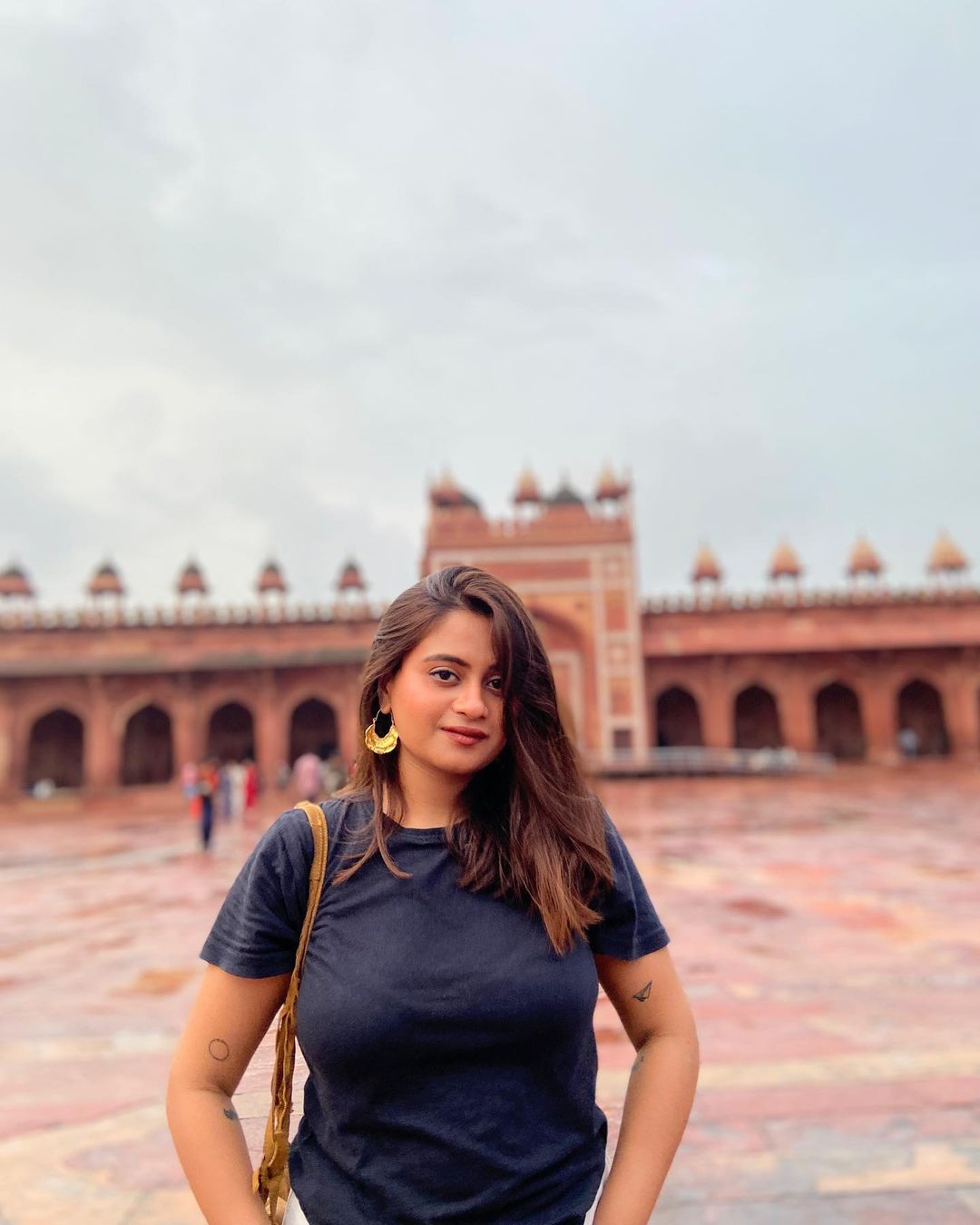 A Step-by-Step Guide to BLACKPINK Jennie's Signature Makeup Look