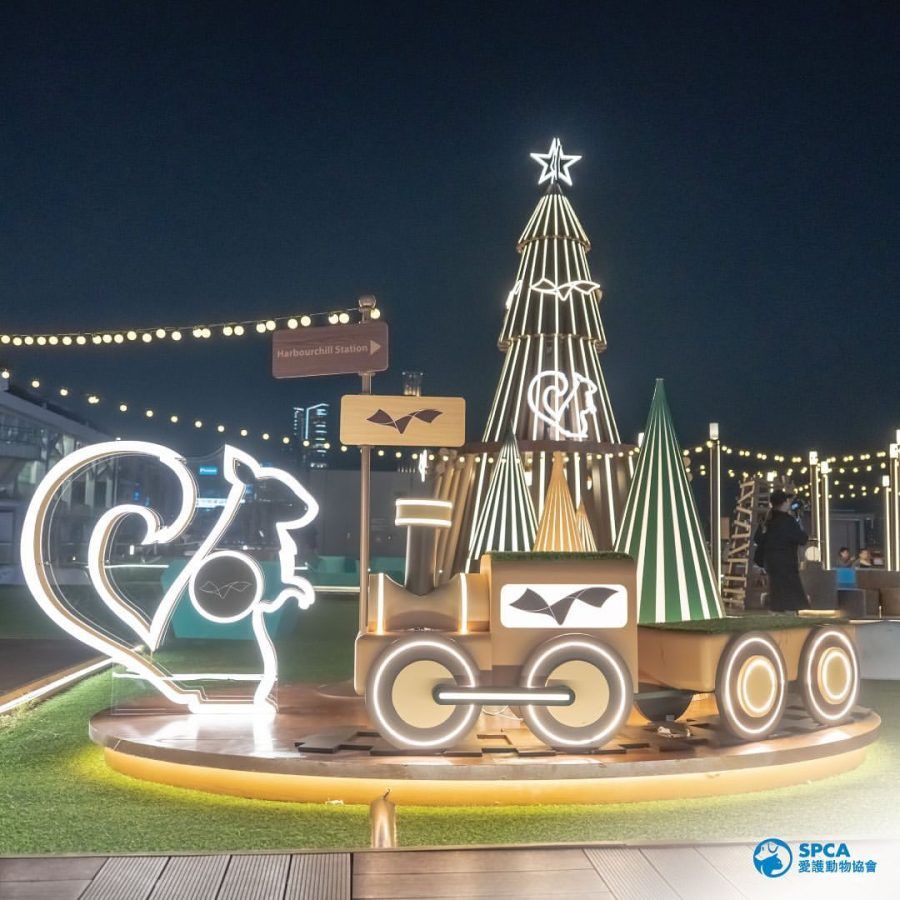 Bring your furry friends to Seaside Pet Chill Christmas Carnival this Xmas