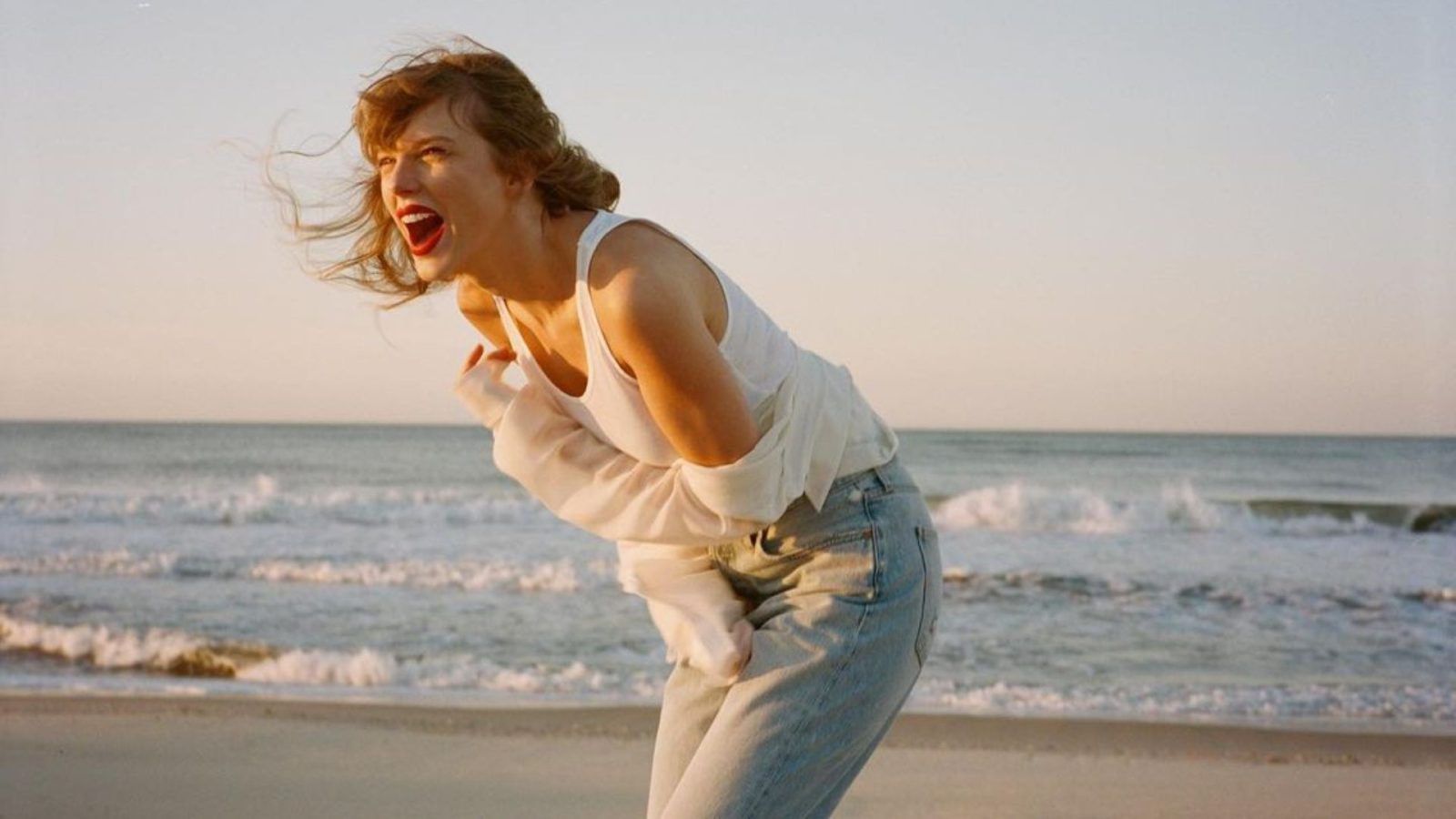 Taylor Swift's top book recommendations everyone should read