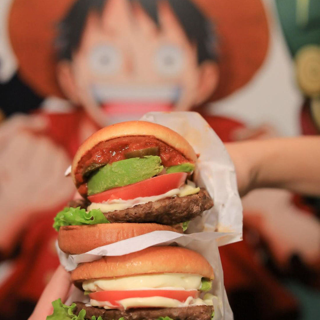 MOS Burger x One Piece: celebrate Christmas with the Straw Hats