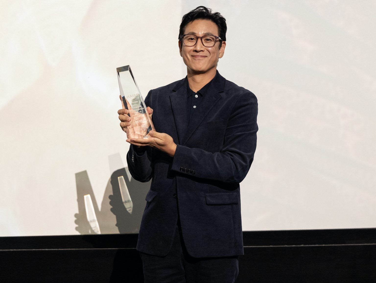 'Parasite' Actor Lee Sun-kyun Found Dead in Apparent Suicide