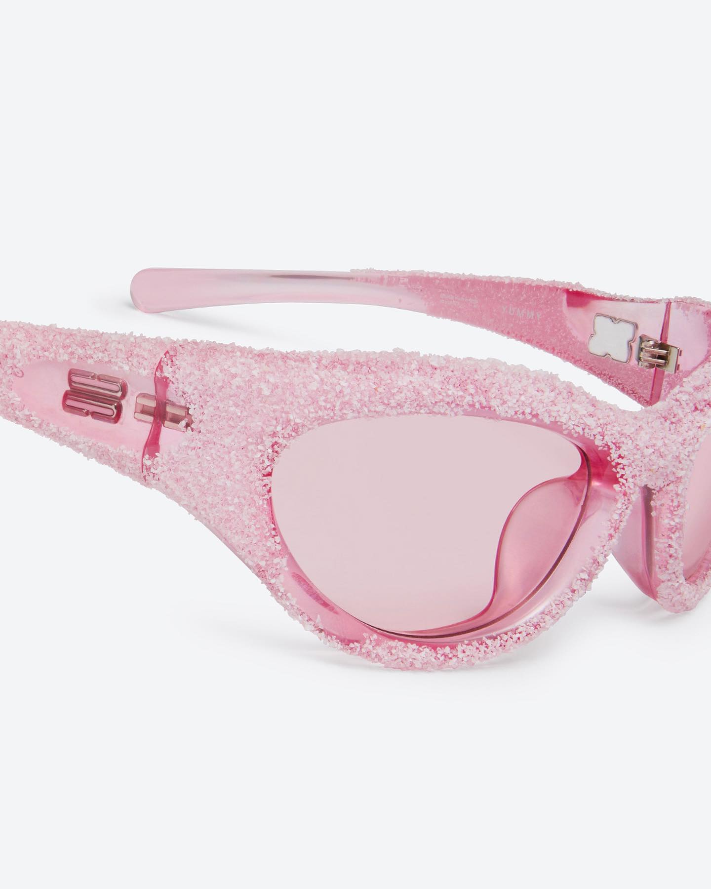 Gentle Monster debuts "GENTLE JELLY" sunglasses collection