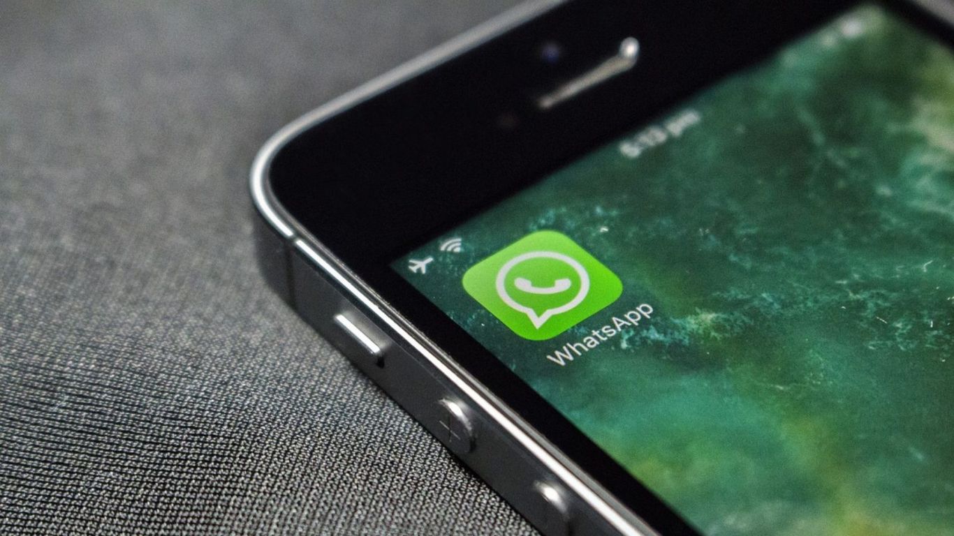 How to update WhatsApp on your iPhone and Android devices
