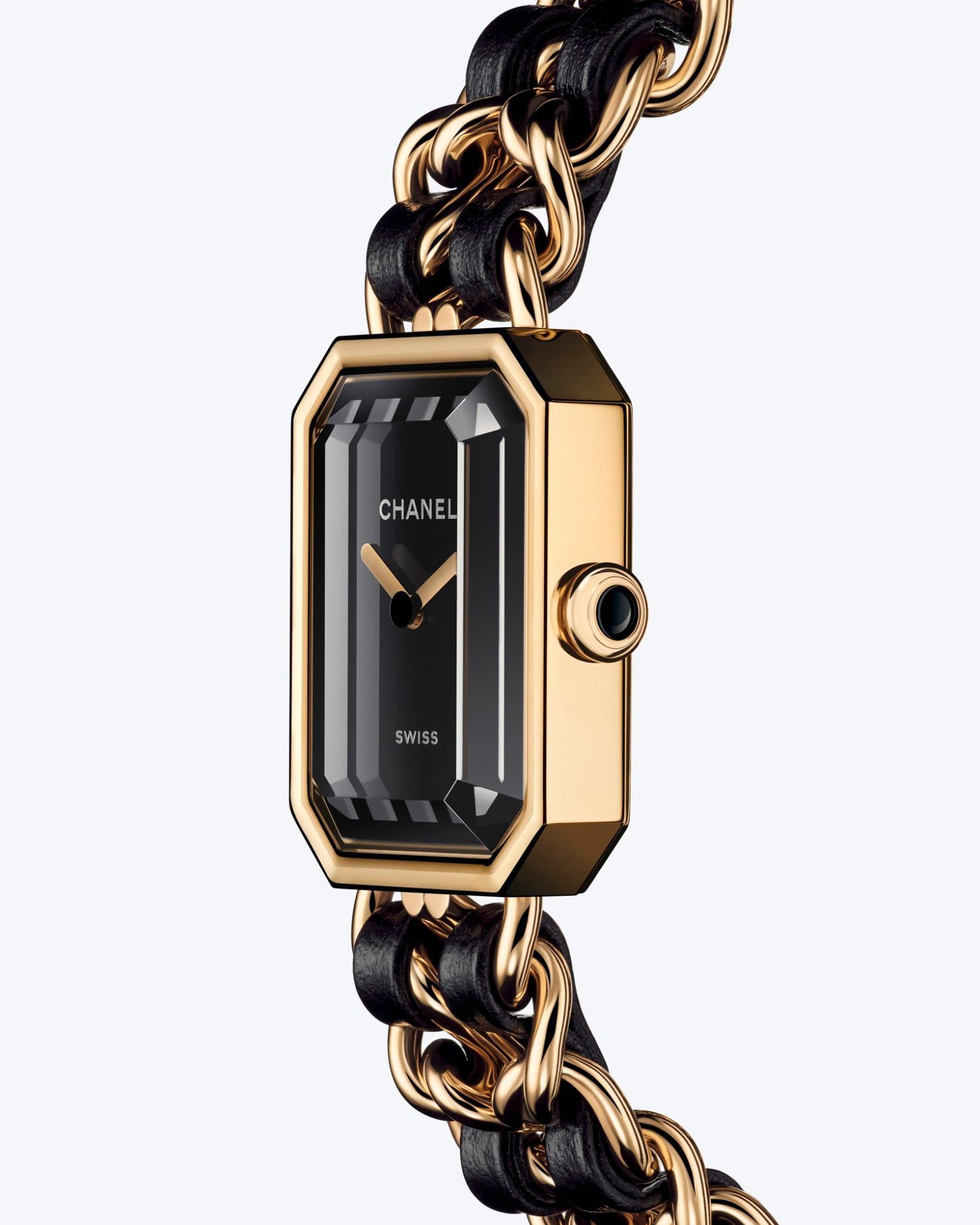 K-Pop sensation Jennie Ruby Jane joins CHANEL's latest watch campaign