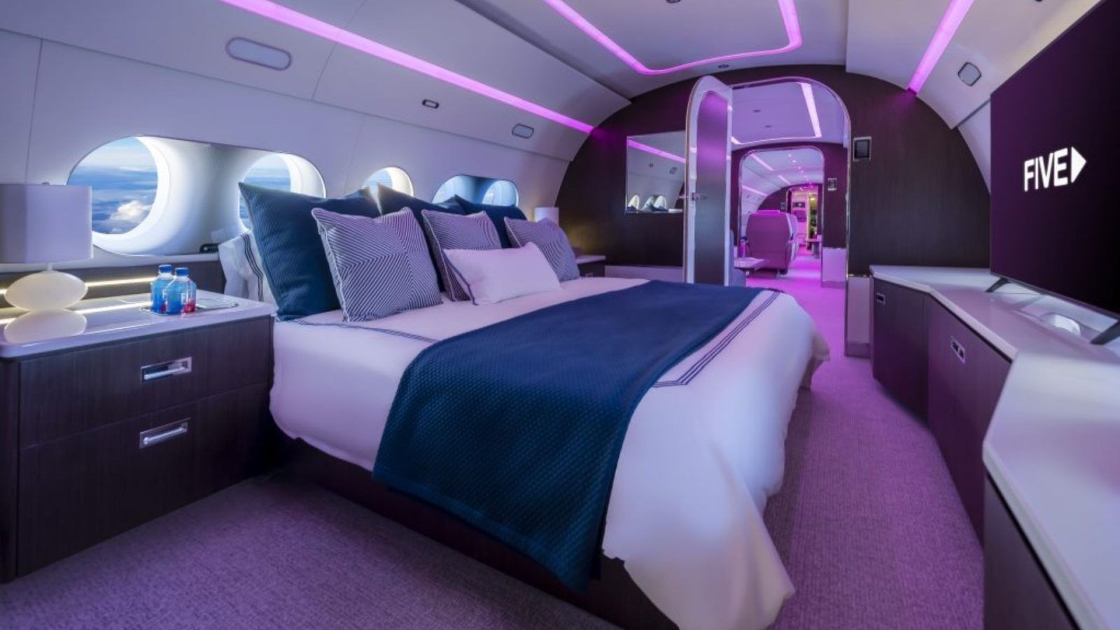 Luxury Hotels with a Private Jet Service to go Beyond the Borders