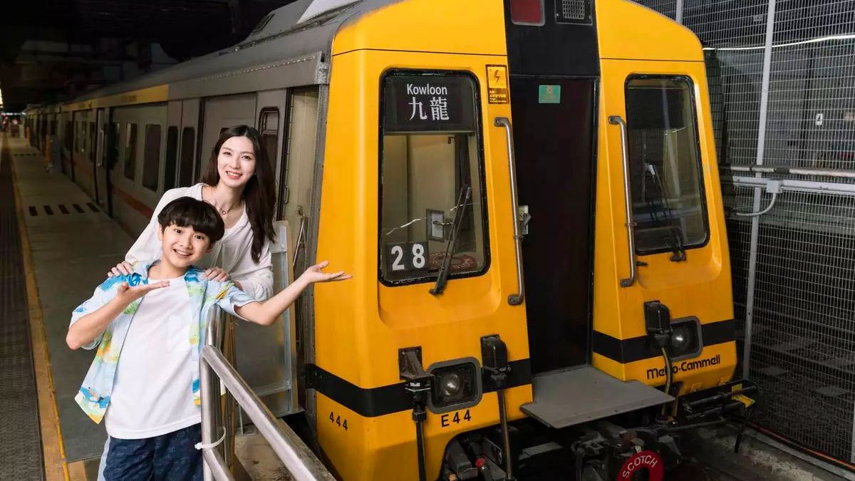 MTR Displays Iconic Trains in "Station Rail Voyage" Exhibition