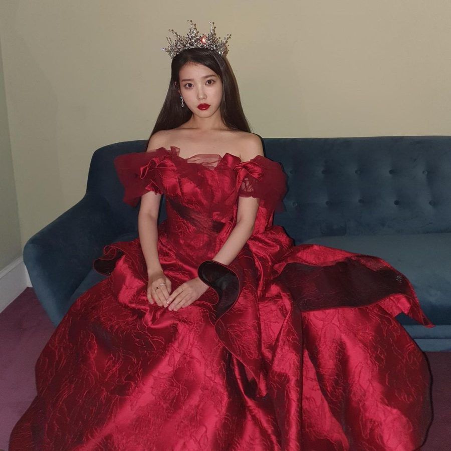 K-pop star IU’s most iconic fashionable appearances