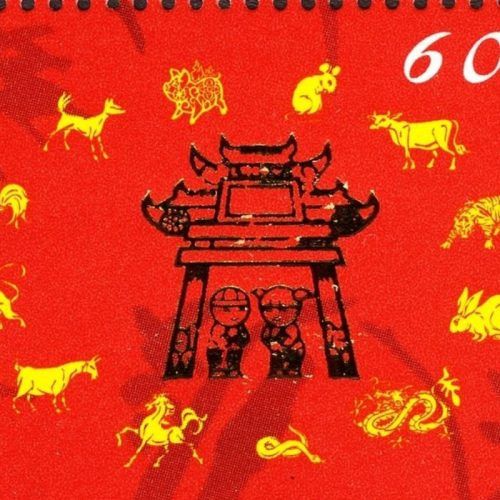 Lucky August birthstone according to Chinese zodiac