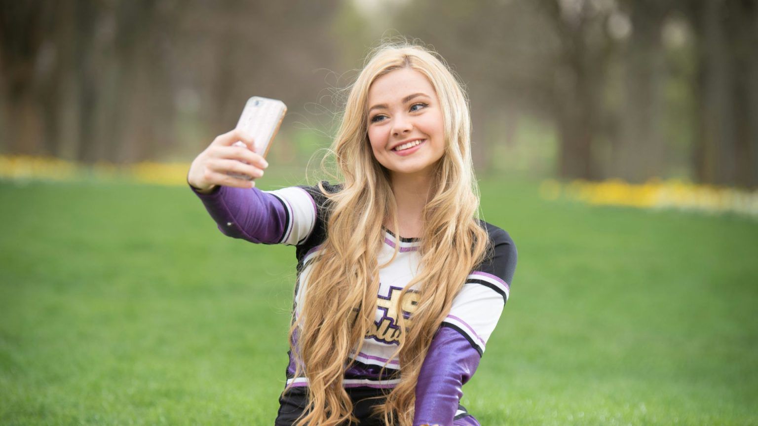 How to use Hinge? A beginner's guide to exploring the popular dating app