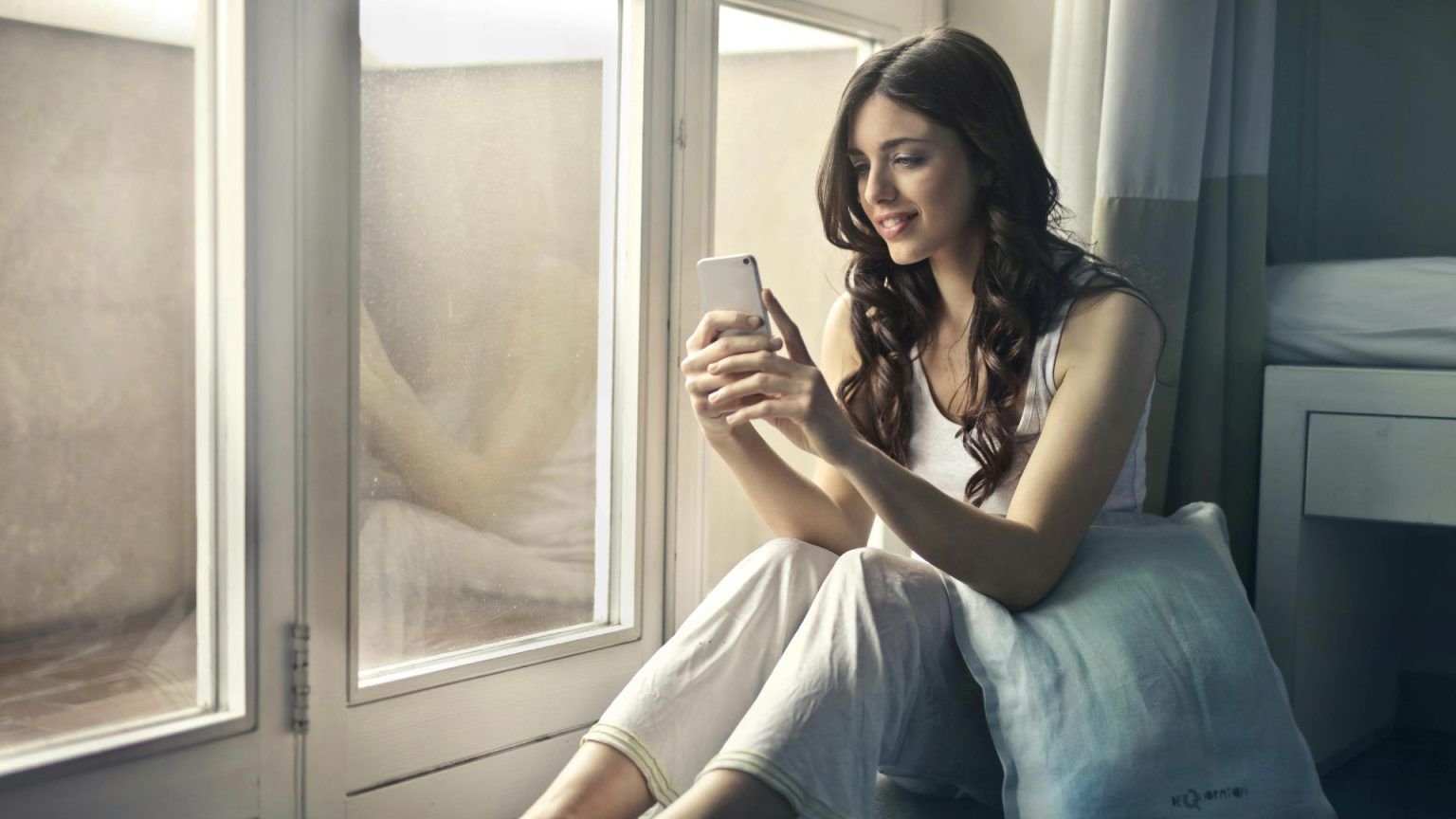 How to use Hinge? A beginner's guide to exploring the popular dating app