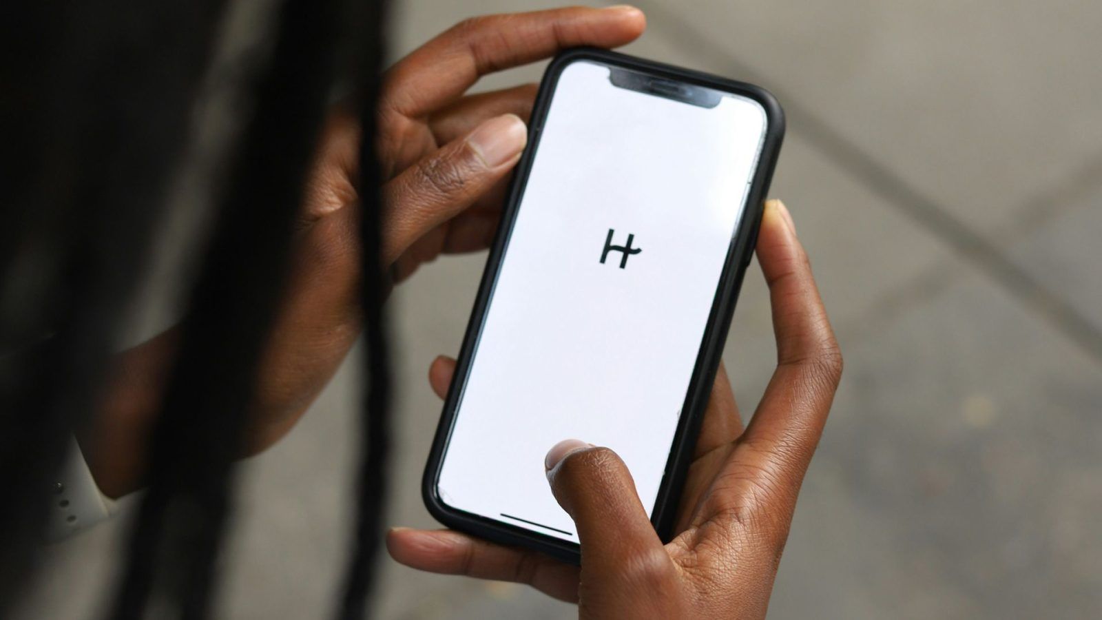 How to use Hinge? A beginner's guide to exploring the popular dating app