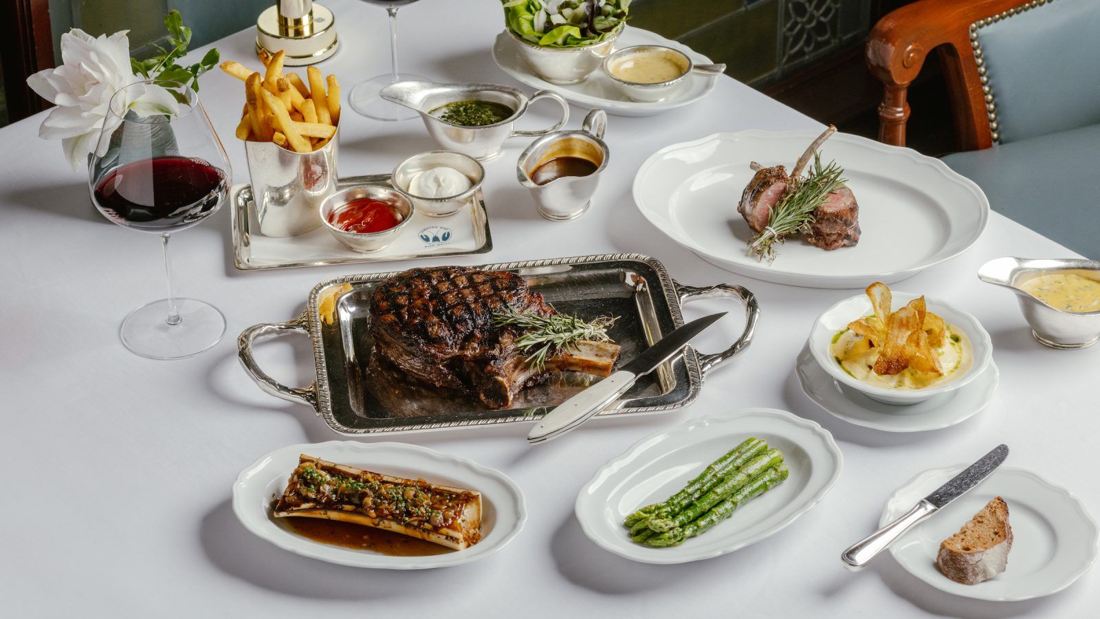 Lobster Bar and Grill Introduces New Sunday Brunch | Lifestyle Asia