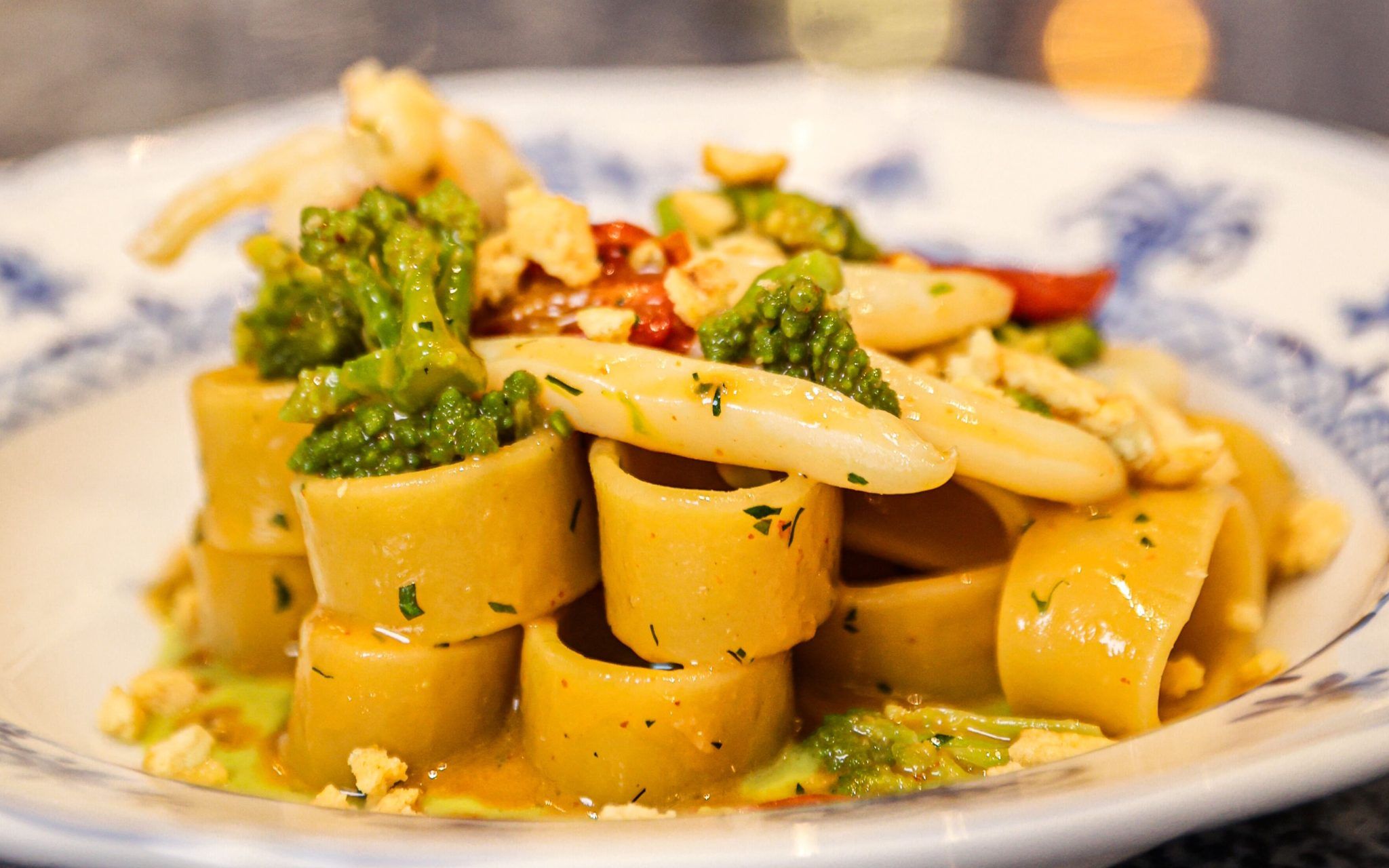 Sophia Loren Hong Kong Opens at Woo Cheong Pawn Shop