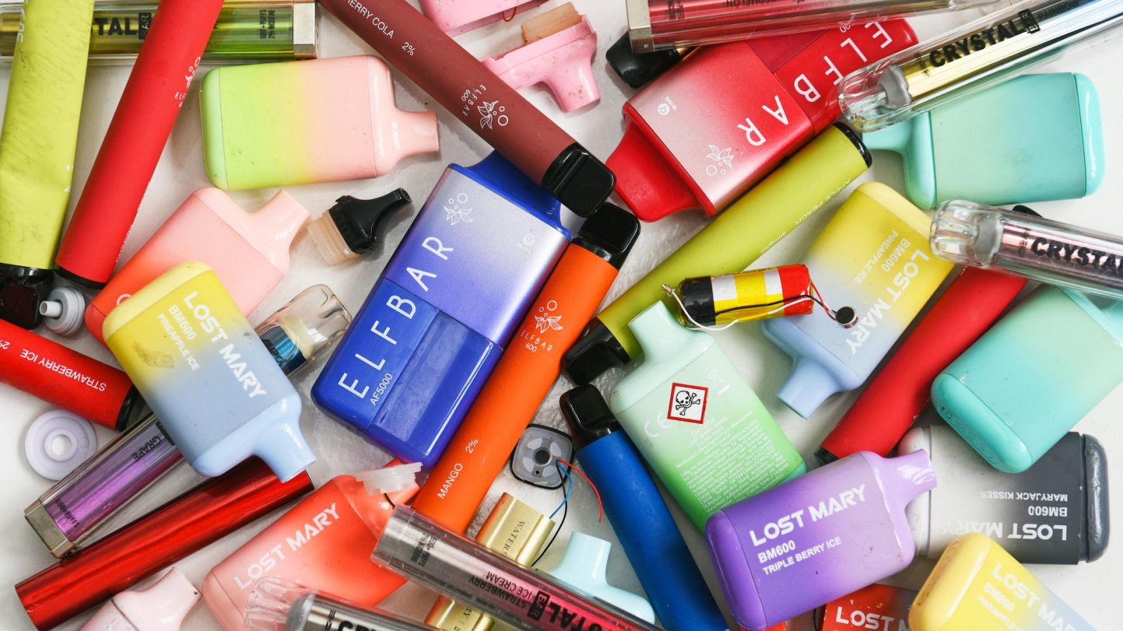 Hong Kong to Ban Vaping in Public by April 2026 | LSA HK