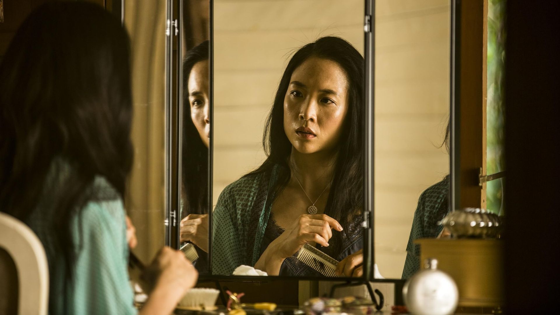 Sandra Yi Sencindiver talks about working on the ‘Geek Girl’ Netflix series
