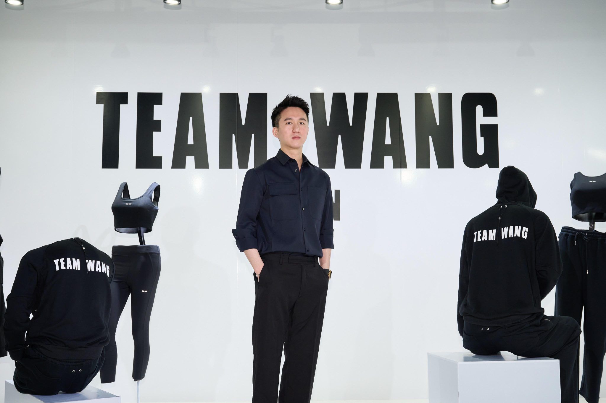 Exploring "SPARKLES - I SEE THE LIGHTS" by TEAM WANG design