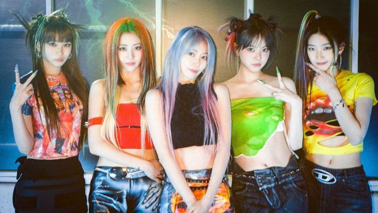 LE SSERAFIM on their new album ‘Crazy’: “Just go crazy together with us”