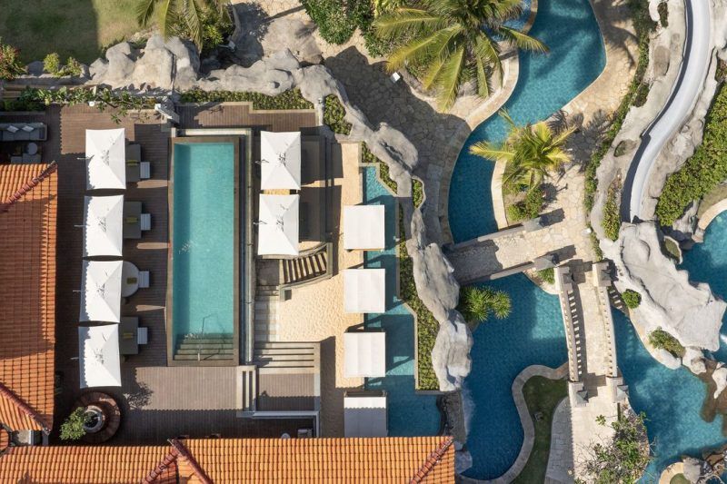 Hilton Bali Resort Unveils Elara Seaside Lounge and Bar