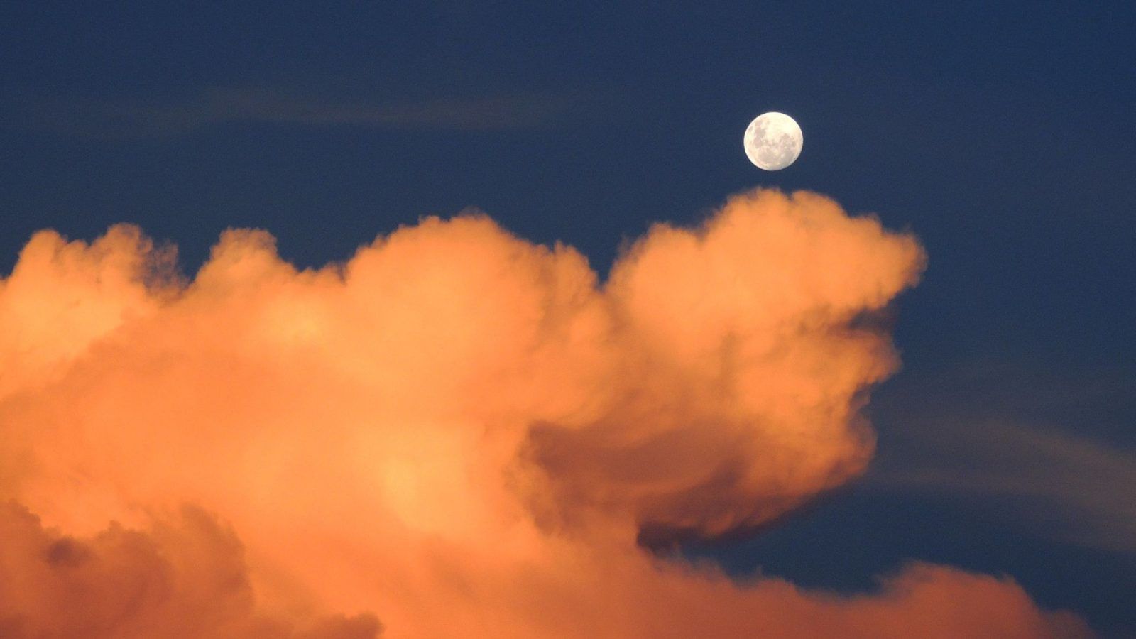 Full moon October 2024 and effects on zodiacs | Lifestyle Asia Hong Kong