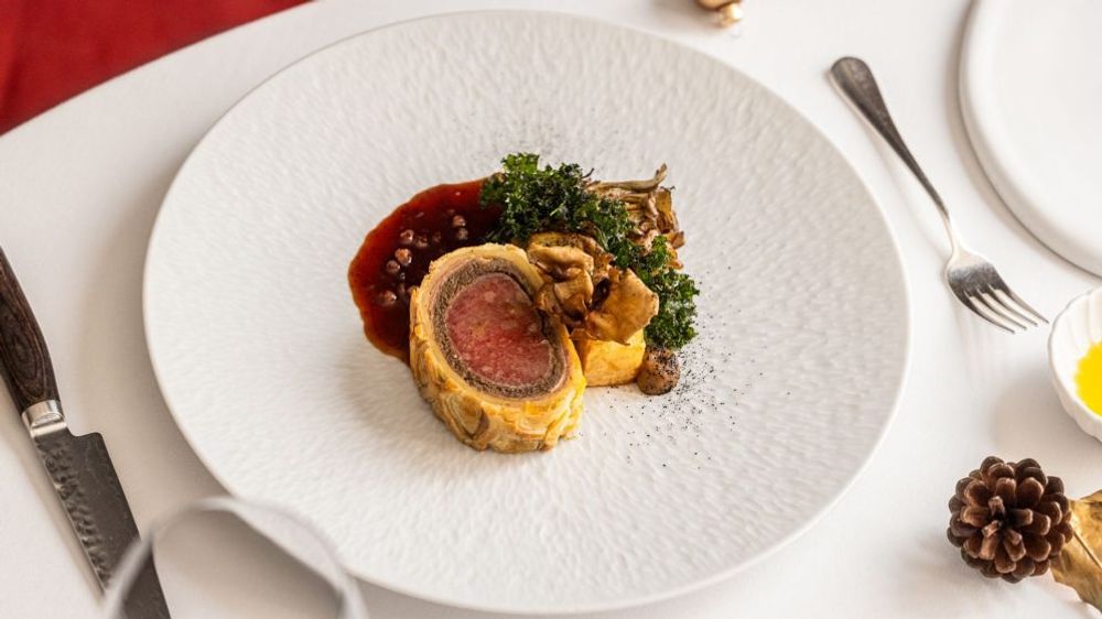 Christmas dinner in Hong Kong: Best restaurants to celebrate (2024)