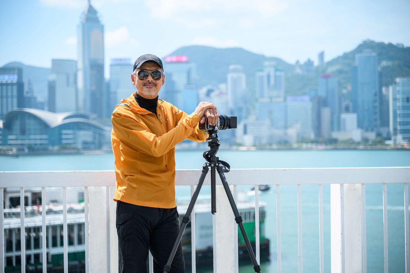 Chow Yun Fat holds charity photography exhibition “Hong Kong Morning”