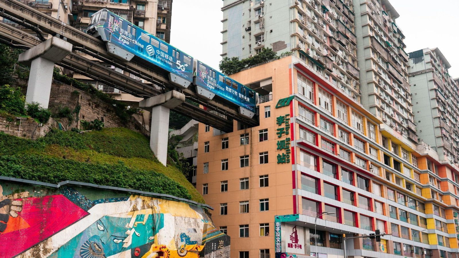 Chongqing, China: The futuristic city that has the internet hooked | LSA HK