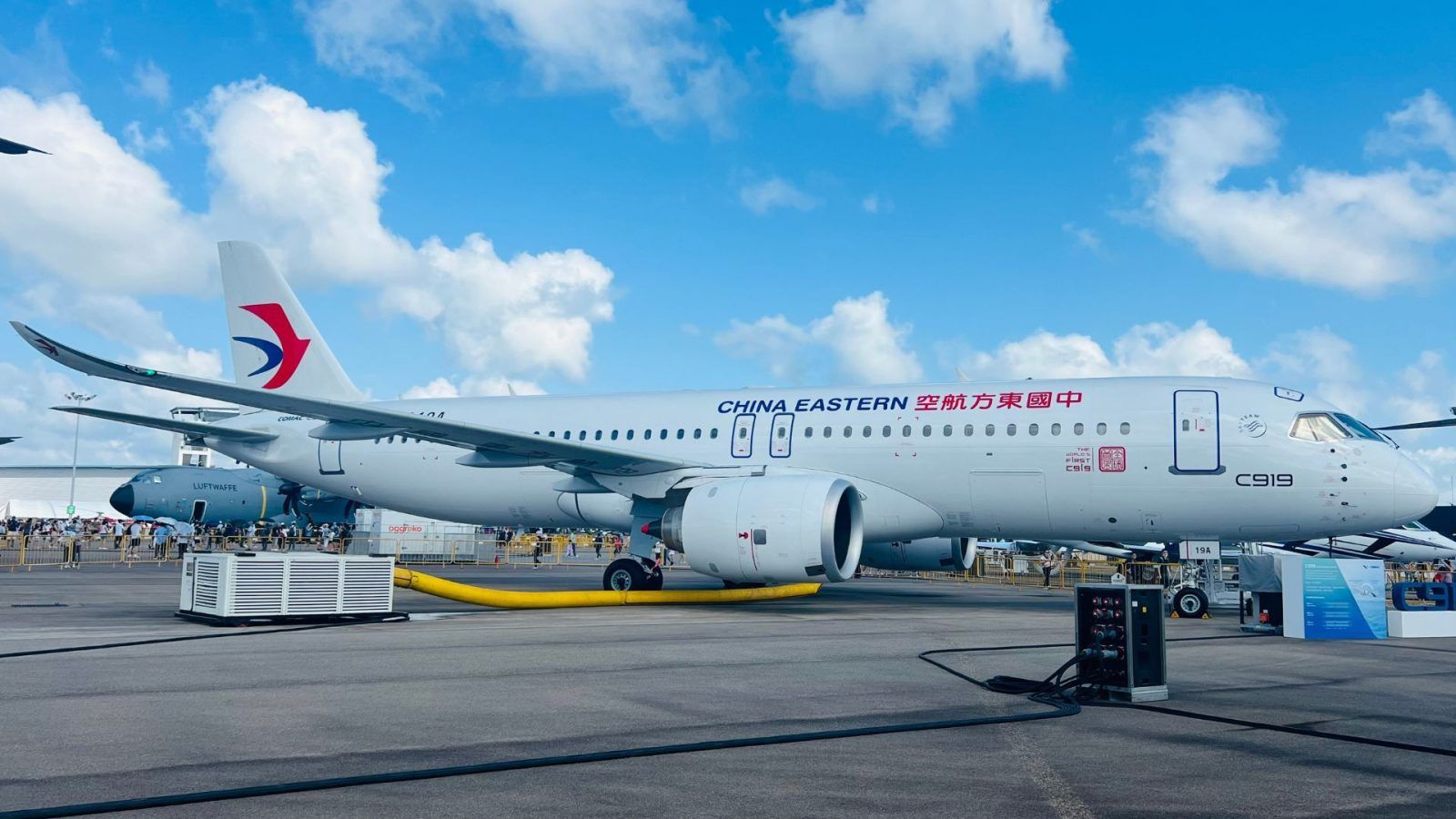 China Eastern Airlines new flight connects Hong Kong and Shanghai | LSA HK