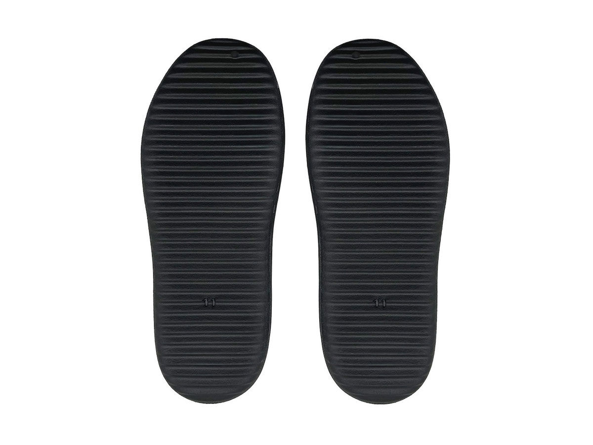 Ye drops YEEZY SLPRS for $20 USD