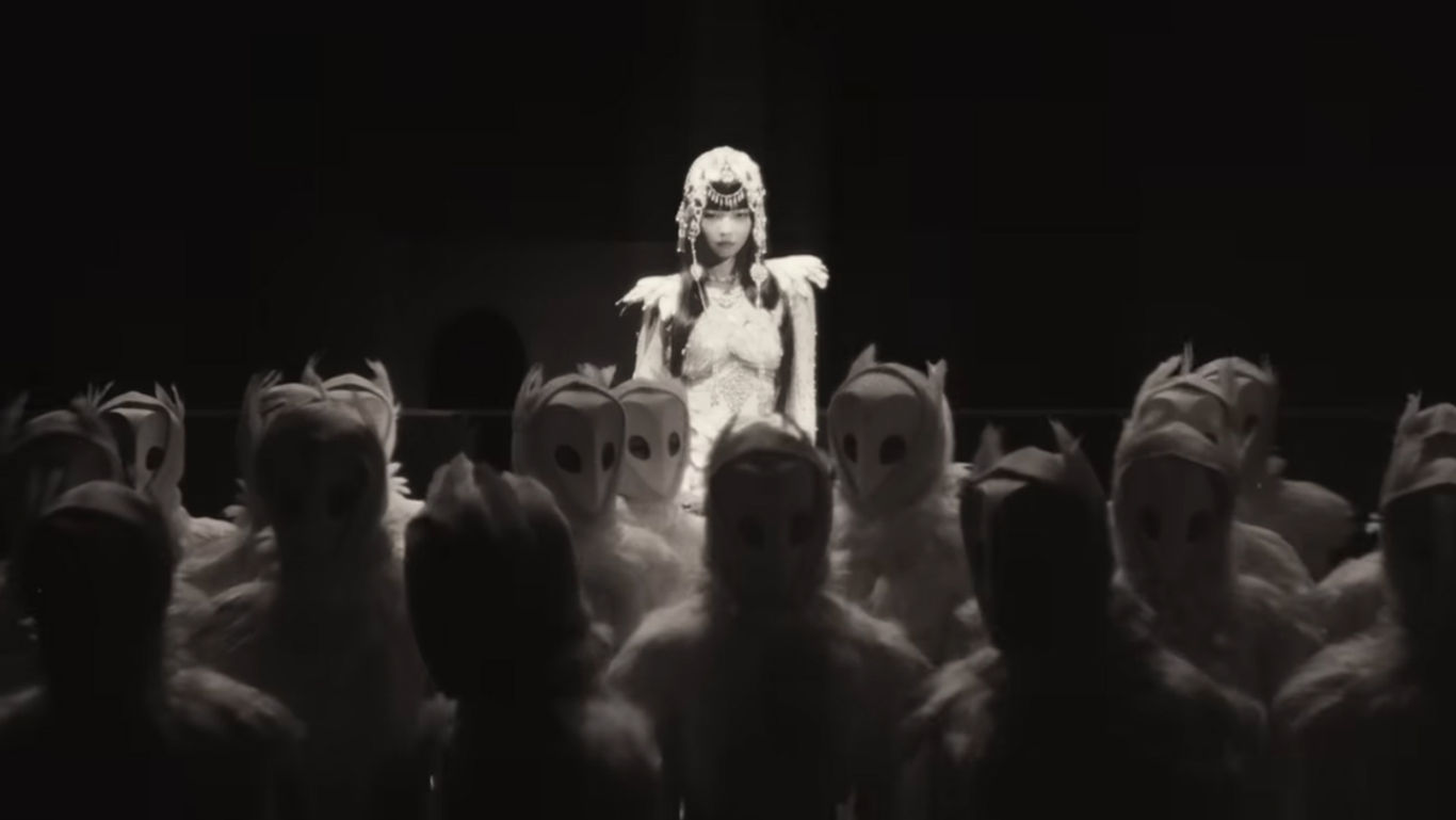 Jennie Releases New "ZEN" MV and Announces "Ruby" Experiences