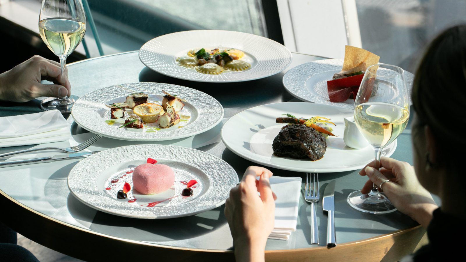 Valentine's Day dinner in Hong Kong: Best restaurants for a date (2025)