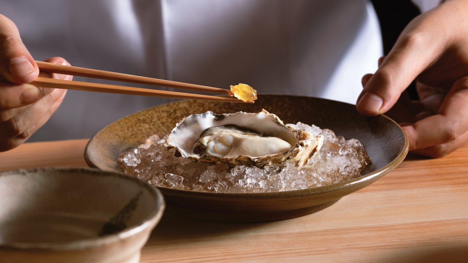 sen-ryo 20th Anniversary Shokunin Festival begins with Japanese oysters