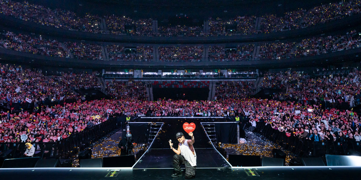 TAEYANG Packed the Galaxy Area for [THE LIGHT YEAR] Tour in Macau