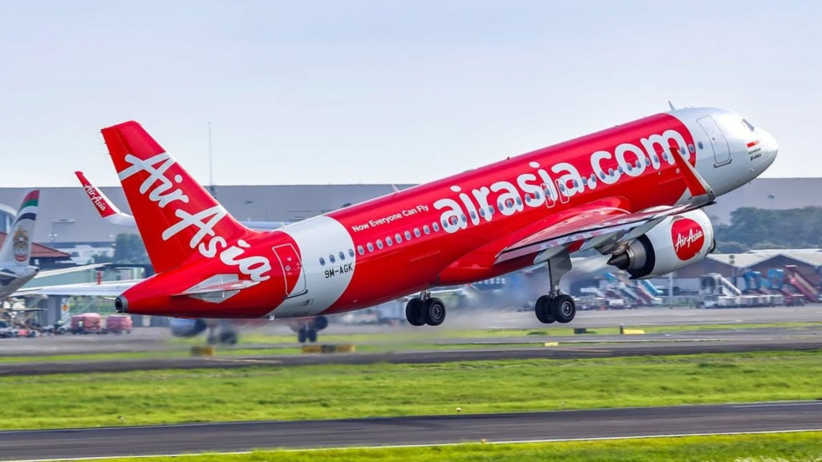 AirAsia offers free seats on Bangkok & Kota Kinabalu flights