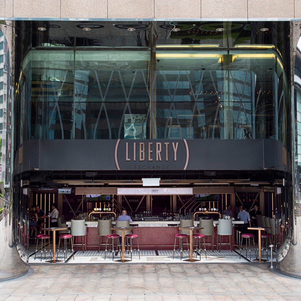 Hong Kongers can finally shop with the Taobao app in English