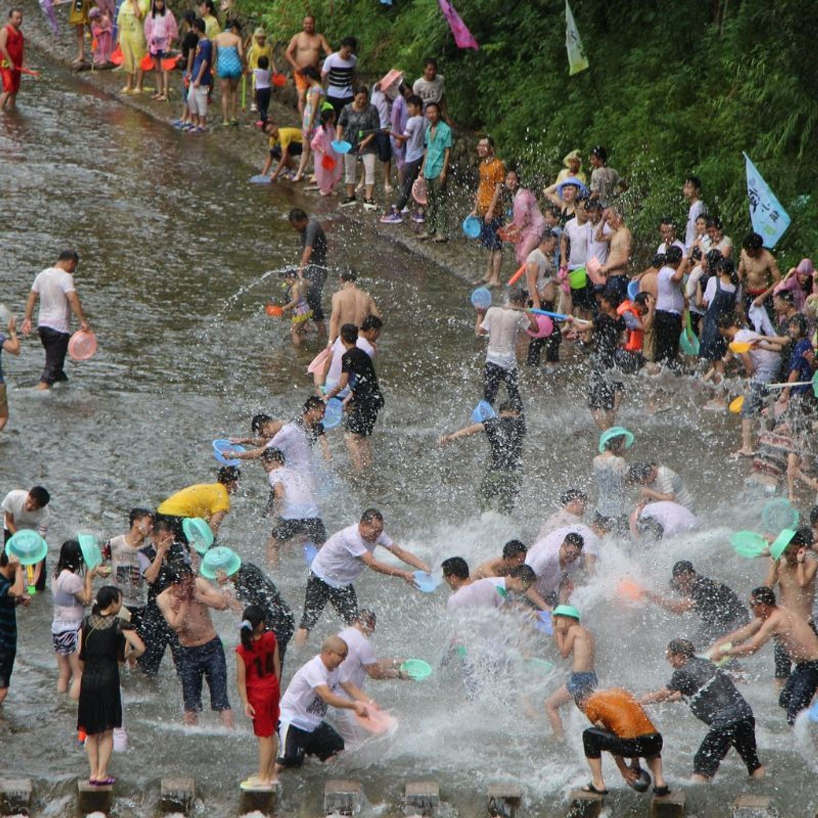 Maha Songkran World Water Festival 2025: Dates & Highlights | LSA HK