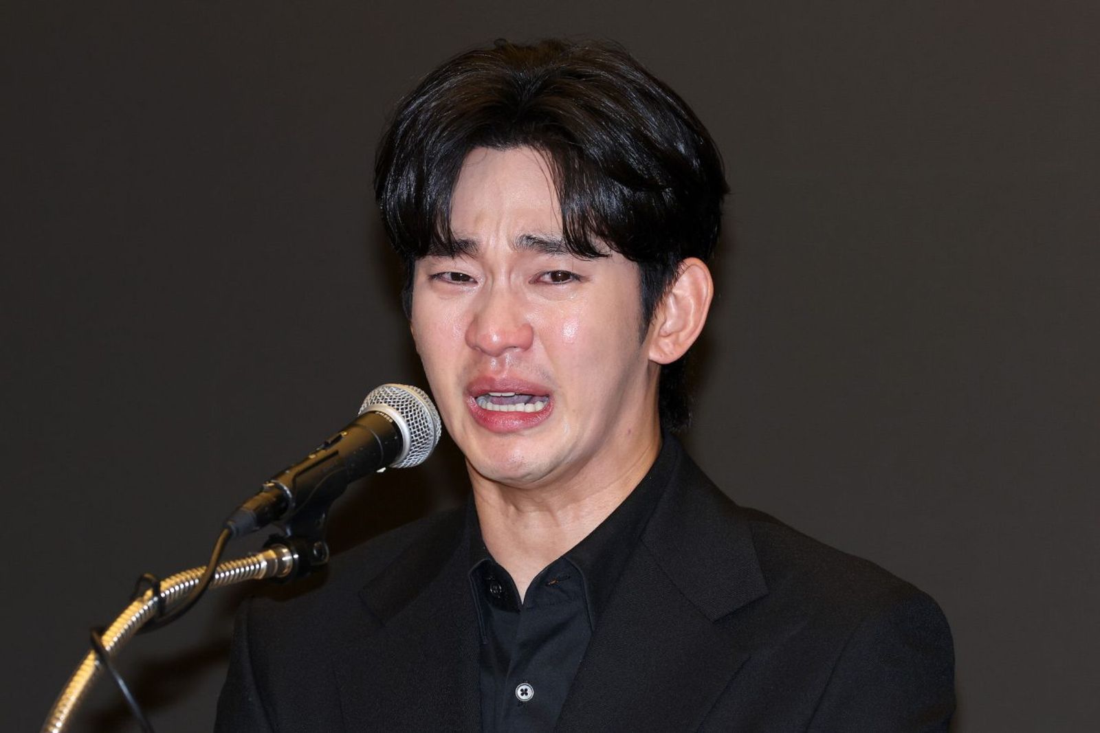 Kim Soo-hyun tells all about past relationship with Kim Sae-ron | LSA HK