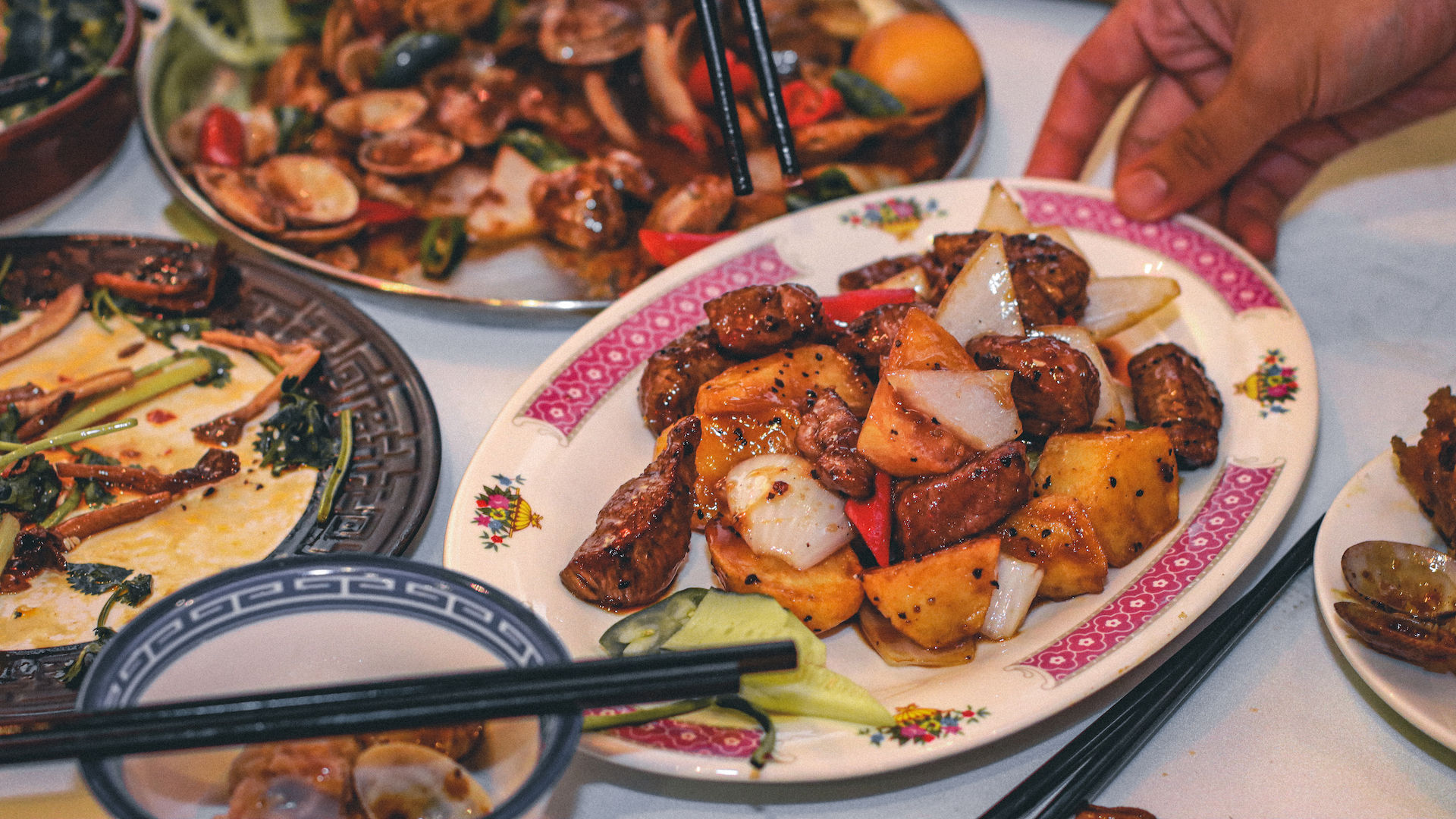 Peng Leng Jeng by Black Sheep is bringing the dai pai dong vibes to SoHo