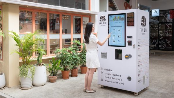 Tao Bin, a 24-hour beverage vending machine, has landed in Hong Kong